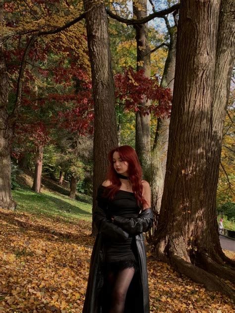 Red Hair Girl Dark Red Cherry Red Hair Instagram Inspiration Pinterest