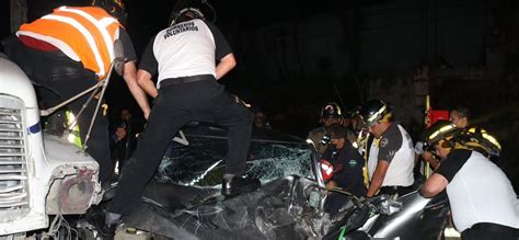 Conductor Queda Atrapado En Vehículo Tras Accidente En Ruta Al Pacífico