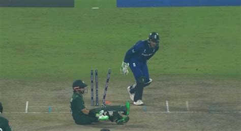 Watch Mohammad Rizwan Suffers Freak Injury After Moeen Ali Dismisses