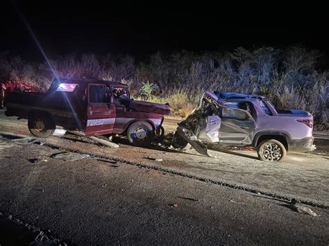 Uma Pessoa Morre E Duas Ficam Gravemente Feridas Após Batida Frontal