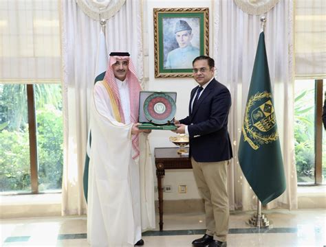 الصندوق السعودي للتنمية يوقع اتفاقيتي قرضين تنمويين بقيمة 101 مليون