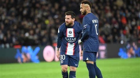 Según La Prensa Francesa La Relación De Messi Y Neymar Con La Hinchada