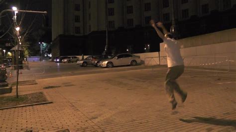 A и B сидели на трубе Youtube