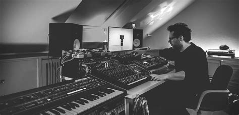 Test Korg NanoKONTROL Studio NanoKEY Studio USB MIDI Controller AMAZONA De