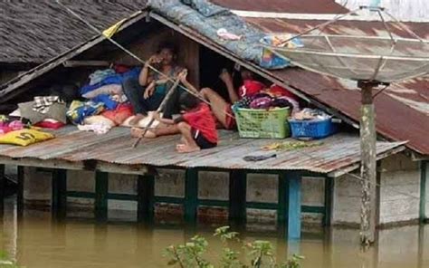 Musi Rawas Dikepung Banjir Rumah Warga Terendam Air Hingga Atap
