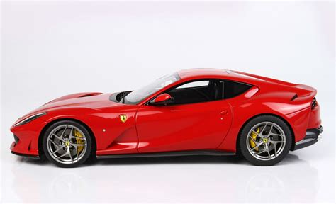 118 Bbr Ferrari 812 Superfast Rosso Corsa 322 Red Resin Car Model