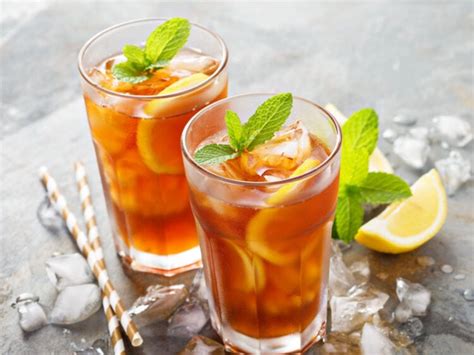 20 Best Rum Mixers For Tasty Cocktails Insanely Good