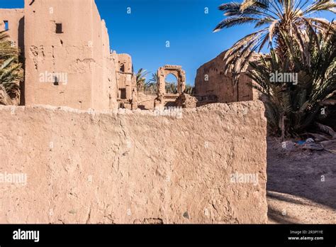 Une Ancienne Kasbah Construite Par Les Berbères Avec Une Architecture