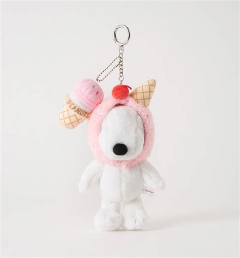 Peanuts Snoopy Strawberry Ice Cream Plush Keyring 16cm