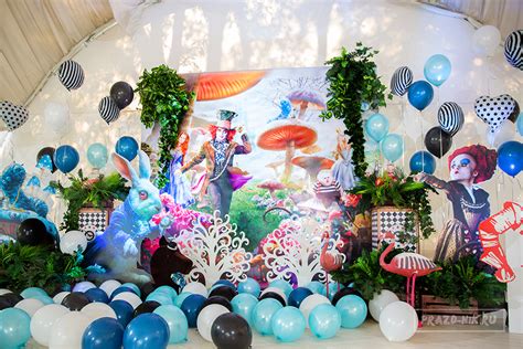 Фотозона Алиса в стране чудес Праздник Проказник