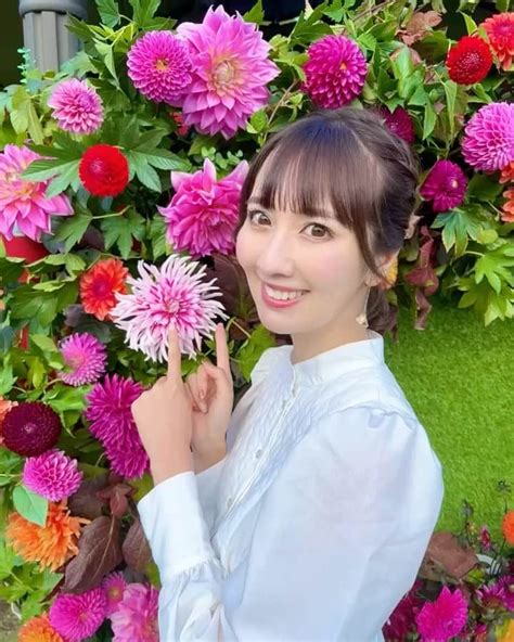 相場詩織さんのインスタグラム写真 相場詩織instagram「⁡ 毎年開園を心待ちにしている 秋田市雄和にある秋田国際ダリア園さん💐