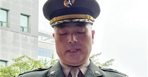 ‘집단항명 혐의 해병대 前수사단장 군 검찰 수사 거부
