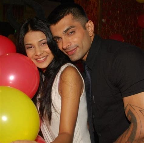 Actor Karan Singh Grover Wife Actress Jennifer Winget Photos Celebs Grid