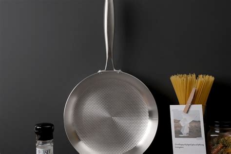 스위스투가르투 스텐 엠보 통3중 후라이팬 28cm 위시버킷