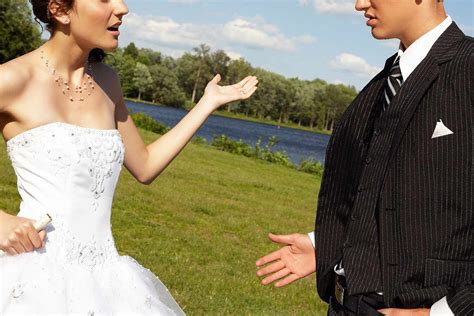 Frugal Bride Fighting With Her Fiancé Because He Wants A Big Wedding