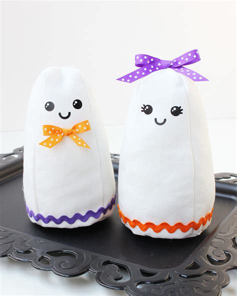 Ghost Plushie Pattern Positively Splendid Crafts Sewing Recipes