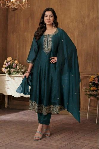 Top Demanded New Designer Trending Cotton Kurti With Pant Ethnic Wear