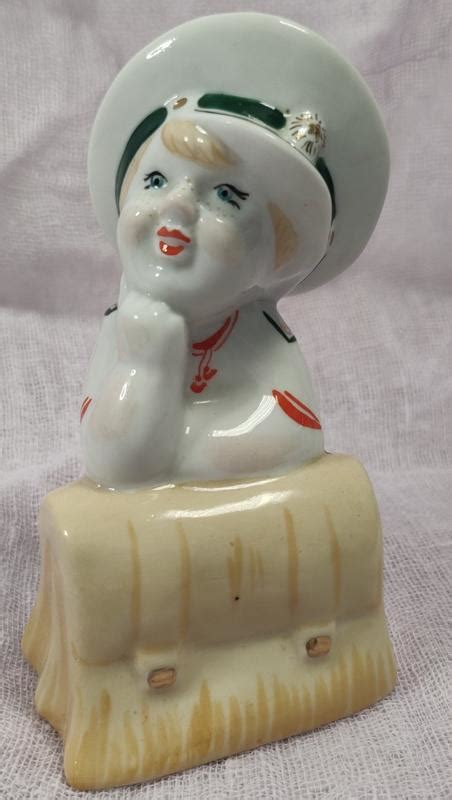 Статуэтка капитанская дочь — цена 1850 грн в каталоге Статуэтки Купить