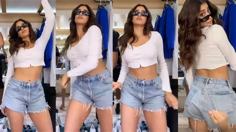 Janhvi Kapoors Hot Dance Video Goes Viral Fan Says Slaying Too Hard