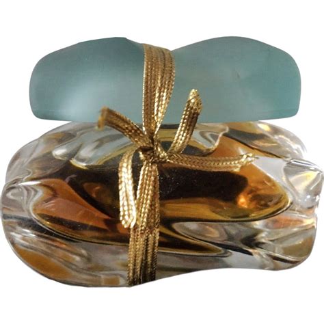 Knowing von Estēe Lauder (Parfum) » Meinungen & Duftbeschreibung