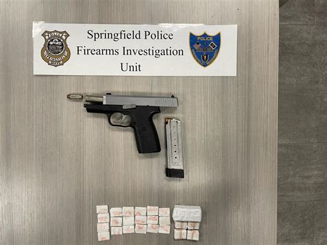 Spd Fiu Detectives Seize Firearm Suspected Fentanyl Friday