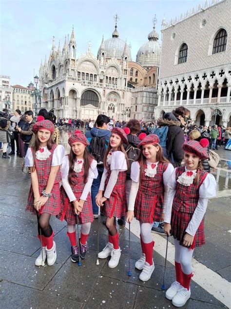 Шабачке мажореткиње у Венецији очарале туристе Глас Подриња