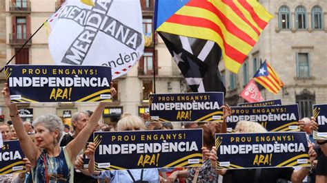 La ANC reclama a Junts y ERC que no invistan a Sánchez No salvamos