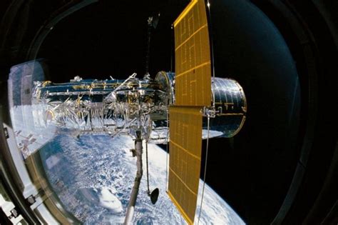 Telescopio Espacial Hubble cumple 30 años qué se ve en la espectacular