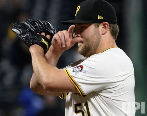 Photo Pirates David Bednar Celebrates 10 9 Win Against Cubs