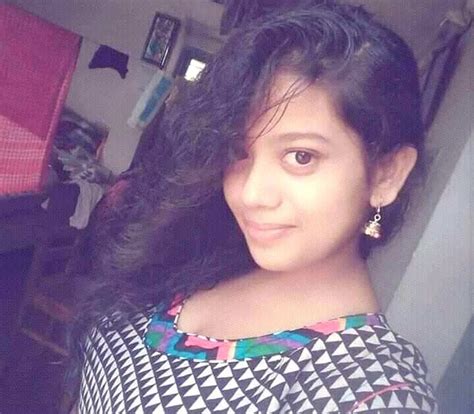 কাজের মেয়ে চটি কাজের মেয়ের ভোদায় পাতলা বাল Bangla Panu Golpo