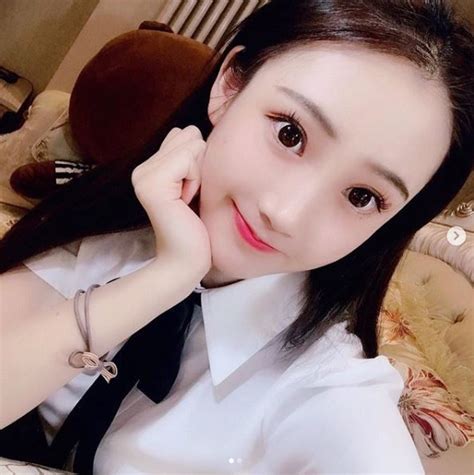 空姐周钰莹欲求不满！老司机抢上车 宅男番号吧