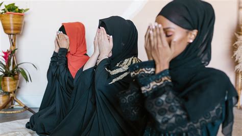 Understanding Fa Inna Ma Al Usri Yusra Inna Ma Al Usri Yusra Artinya A