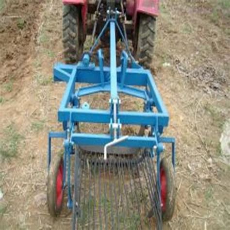 Potato Konjac Garlic Carrot Mini Combine Harvester 4U 600 Reducers