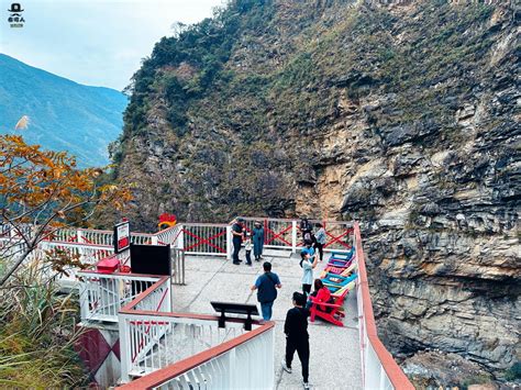 南投 雙龍瀑布七彩吊橋 體驗高空腳踏七色彩虹 布可人