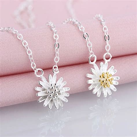 Two Color Small Daisy Flower Necklaces And Pendants For Women Necklace