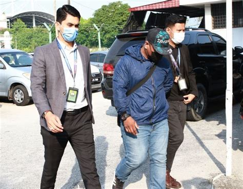 Cop Claims Trial To Bribery Charge The Star
