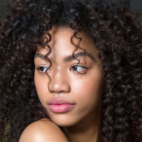 The Best Low Porosity Hair Products To Avoid Greasiness
