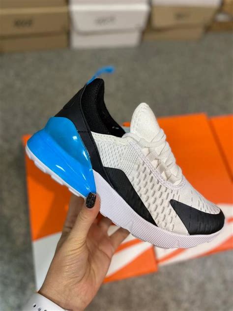 Легкі кросівки дуже зручні — ціна 699 грн у каталозі Кросівки Купити жіночі речі за доступною