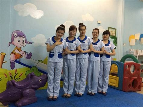 May đồng Phục Giáo Viên Mầm Non