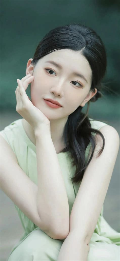孟羽童唯美清纯写真图片，这么漂亮难怪从格力离职！