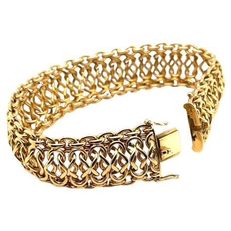 Italian Link Bracelet In 18k Yellow Gold With Florentine Brushed Finish