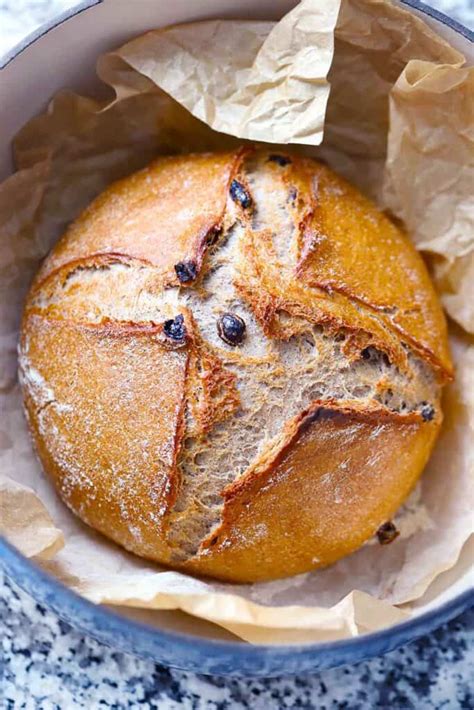 No Knead Cinnamon Raisin Bread Dutch Oven Bowl Of Delicious
