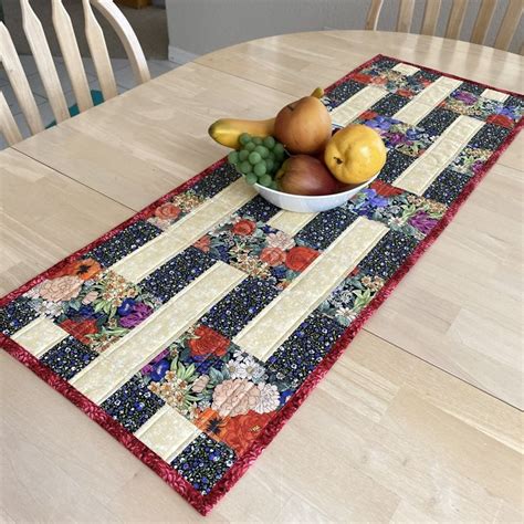 Berry Trellis Table Quilted Runner Pattern Tulip Square Patterns