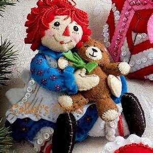 Bucilla Christmas Morning Raggedy Ann 6 Pce Felt Ornament Etsy