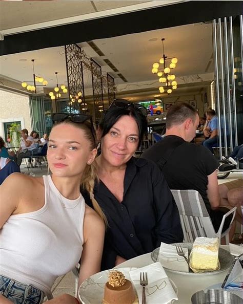 Galerie Finalistka Miss Vanessa Červová 20 Pronásledoval Nás Cyklista Maminku Zbil Zemřela