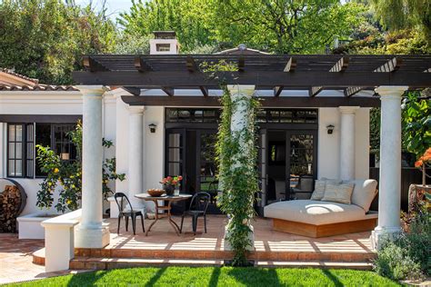 Kendall Jenner La Home Kendall Jenner Shows Off Her La Home In