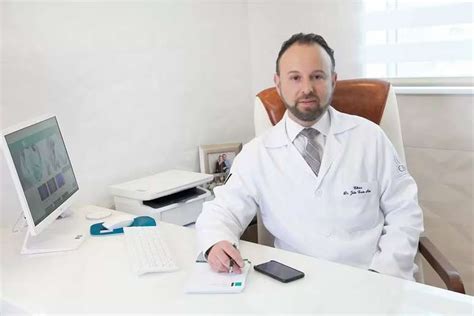 Quem é o médico preso suspeito de causar 42 mortes e mais de 100 lesões