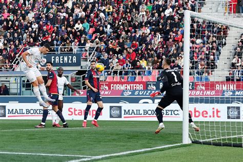 Bologna Cagliari Risultato Primo Tempo 0 1