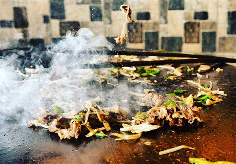 cuimin 粹想町 【茶品。豆知識！ 】 各國茶文化系列 16 非洲飲茶主要是在西非地區，這里人們普遍信仰伊斯蘭教。伊斯蘭教不尚飲酒