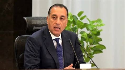 رئيس الوزراء يُتابع مع وزيرة البيئة عدداً من ملفات العمل
